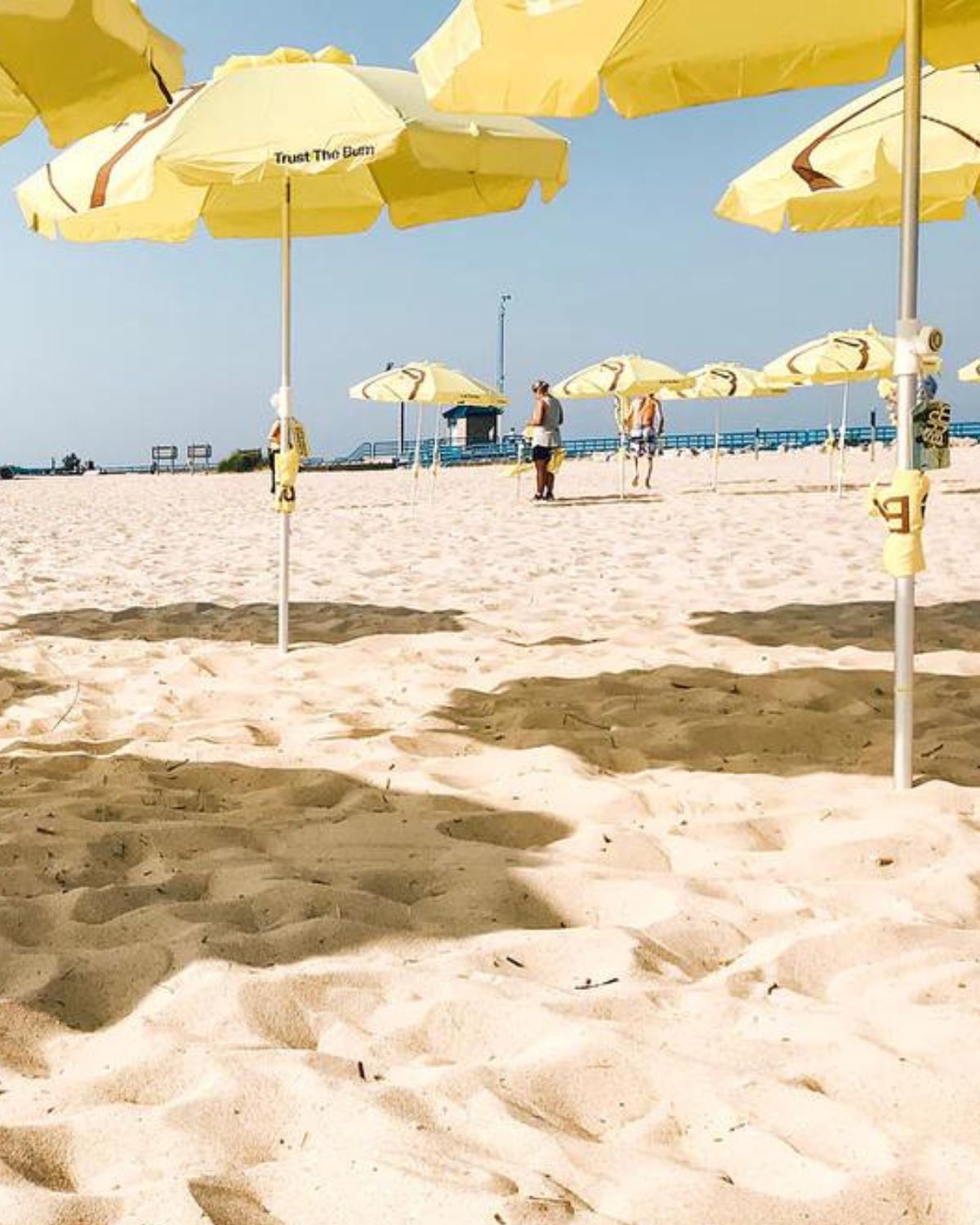 Sun Bum Bumbrella Beach Umbrella in | Chances Surf NZ